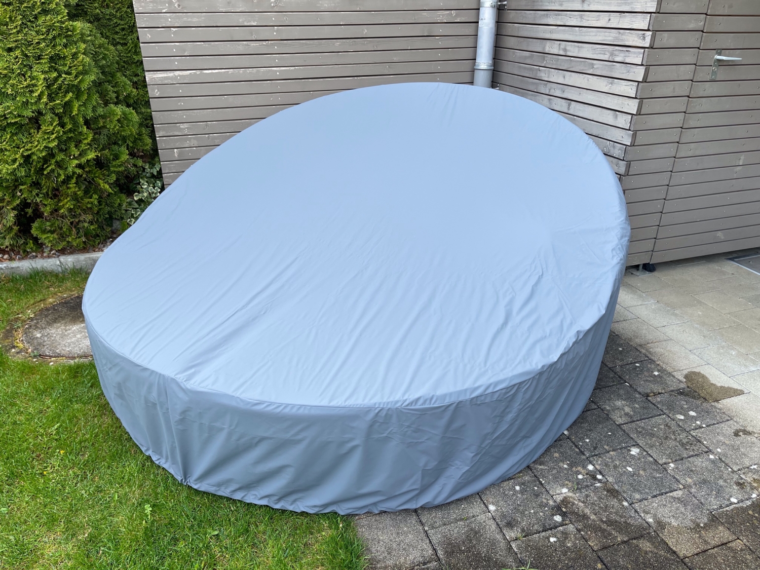 Referenzen Abdeckhauben auf Maß, Abdeckung